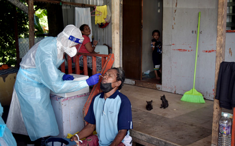 Mass active case detection underway at Labuan refugee area | Free ...
