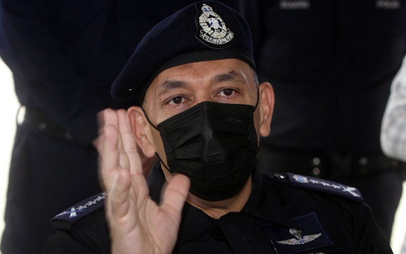 Poster berkaitan MB Perak: Polis akan panggil Fahmi Reza | Free ...