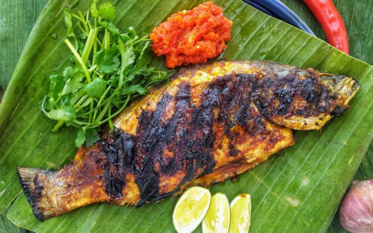 Sumptuous ikan bakar, reminiscent of Balinese shores | Free Malaysia ...