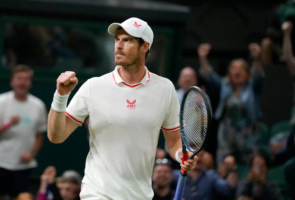 Murray makes winning return after big wobble | Free Malaysia Today (FMT)