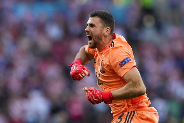 Spain keeper Simon goes from zero to hero in win over Croats | Free ...