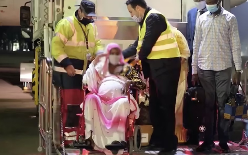 Ibu kembar sembilan lesu, susu kering, guna 100 lampin sehari | Free ...