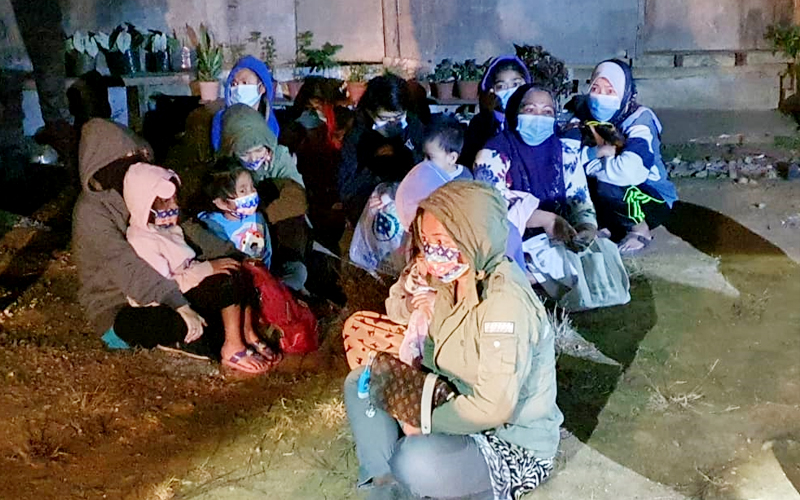 Sabah immigration nabs 65 foreigners in raids on kongsi houses | FMT