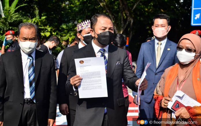 12 Senator PH kesal sidang Dewan Negara ditangguh | Free Malaysia Today ...