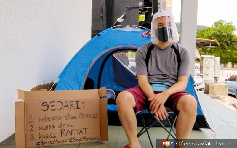 Cops question activist on hunger strike | FMT