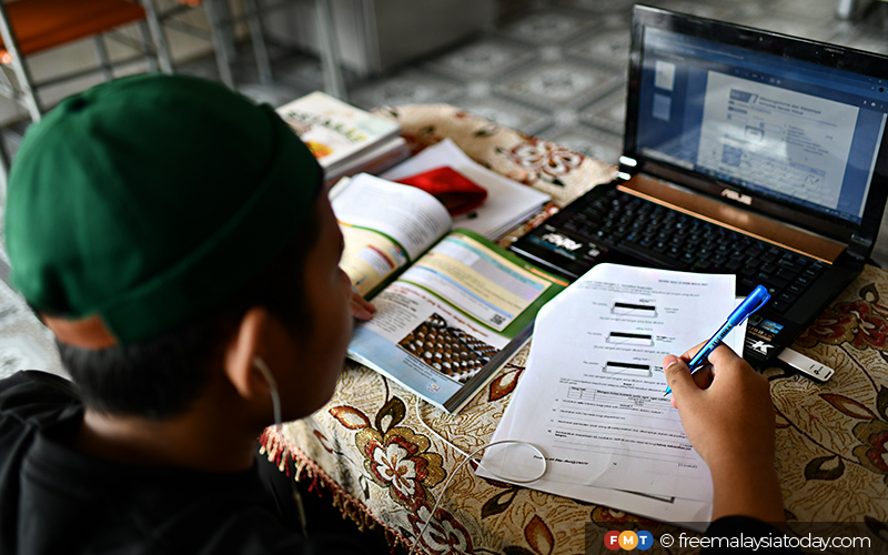 Frustrated teachers share difficulties of online teaching | FMT