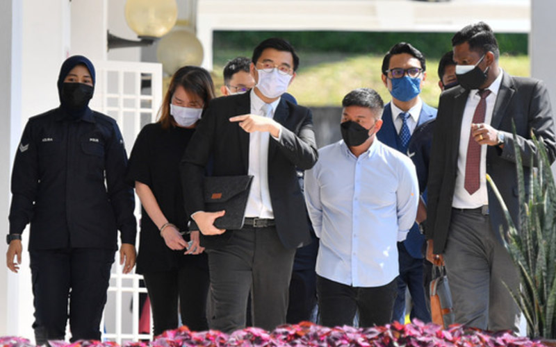 Datuk, Datin mengaku tak salah jadikan rumah ‘port’ judi | Free ...