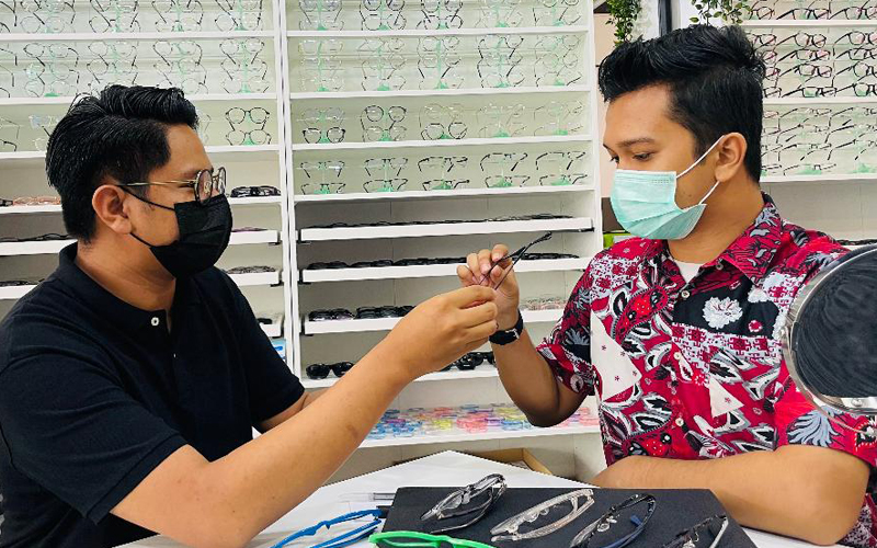 Syukri mahu masyarakat ambil tahu kesihatan mata | Free Malaysia Today ...