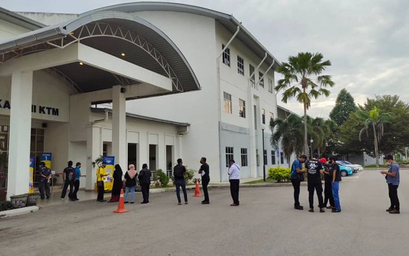 Kesatuan pekerja KTMB desak kembalikan MyRA | FMT