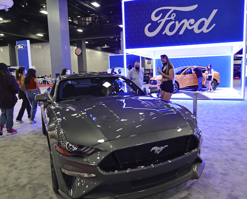 Ford tops US$100 bil market value for the first time | FMT