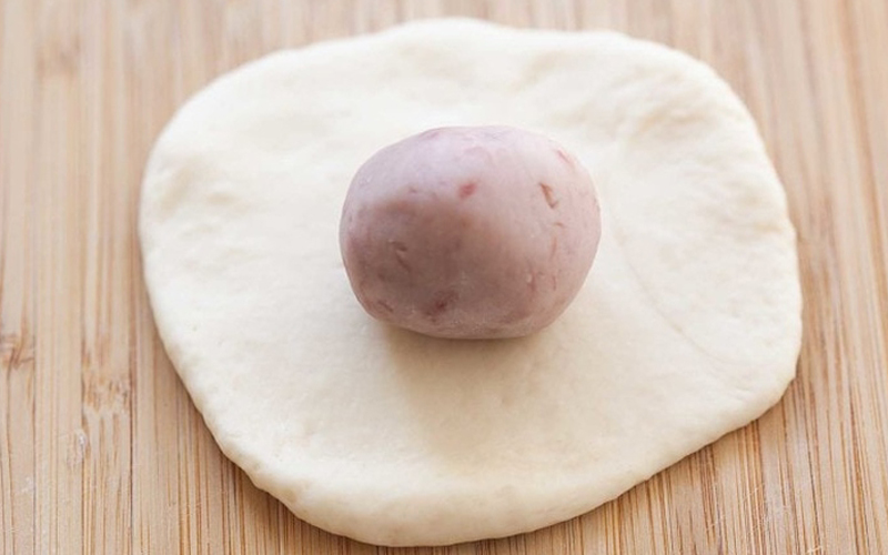 Soft, fluffy homemade bao with sweet yam filling | FMT