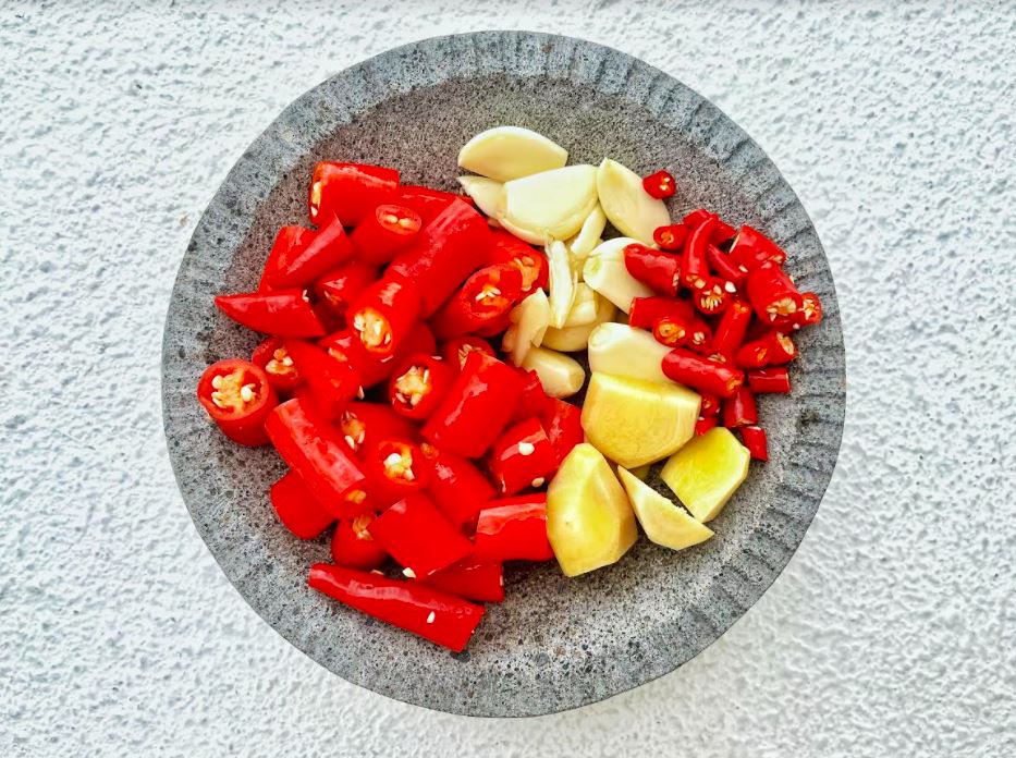 Versatile ginger-garlic chilli sauce packs a punch | FMT