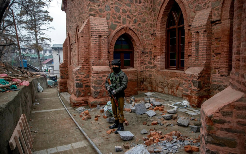 6 pemberontak terbunuh di Kashmir, kata polis India | FMT