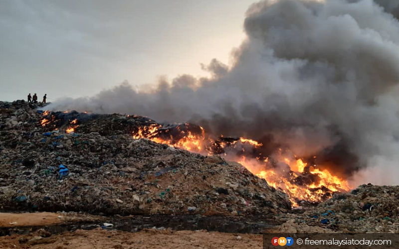400 evacuated as toxic smoke pours out of landfill | FMT