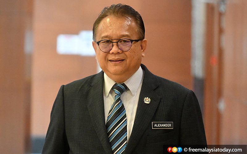 Jual 1 sen melebihi harga siling pun tetap salah, kata menteri | FMT