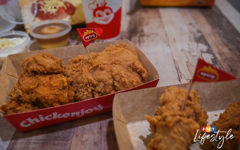 Jollibee: Filipino fast-food chain promises a jolly good feast | Free ...
