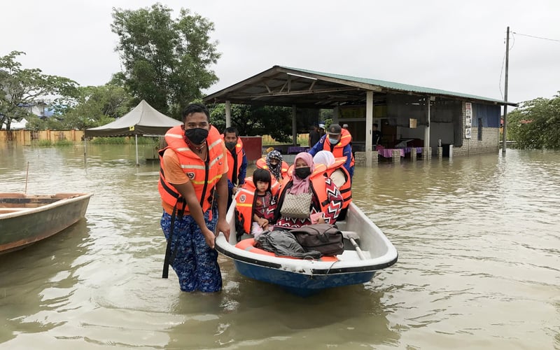 Jumlah mangsa banjir di Kelantan meningkat, situasi di Terengganu bertambah baik | Free Malaysia ...