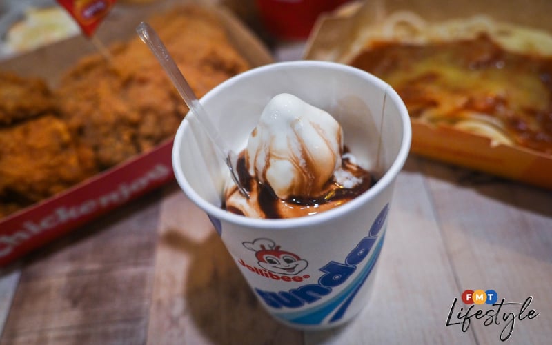 Jollibee: Filipino fast-food chain promises a jolly good feast | Free ...