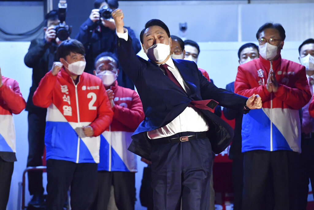 Conservative Yoon Wins Tight S Korean Presidential Race Free
