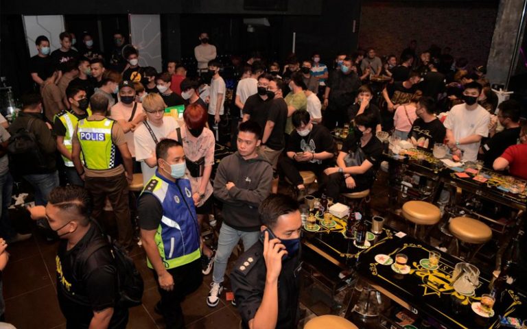 145 pengunjung pusat hiburan langgar SOP dikompaun RM145,000 | Free ...