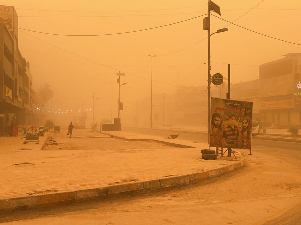 Thousands sick as severe sandstorm sweeps across Iraq | Free Malaysia ...