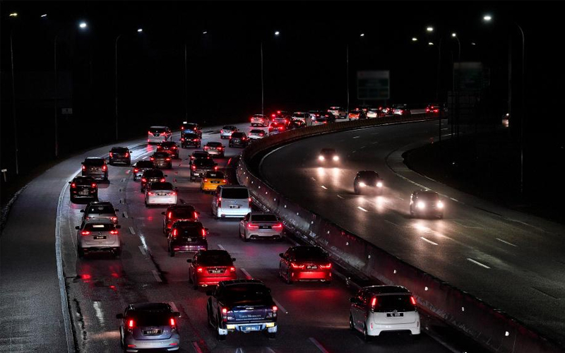 High traffic at highway hotspots as free toll weekend ends | FMT