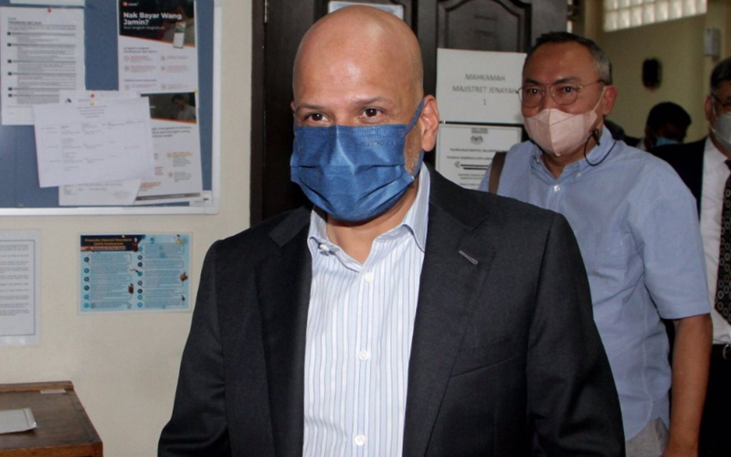 Pengarah urusan bergelar Datuk ambil pesanan nasi ganja guna helikopter ...