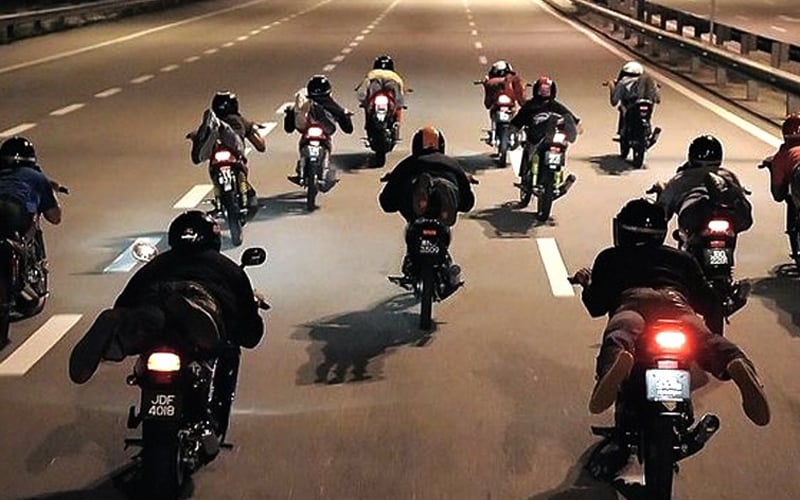 Govt moots heftier fines to put the brakes on Mat Rempit | FMT