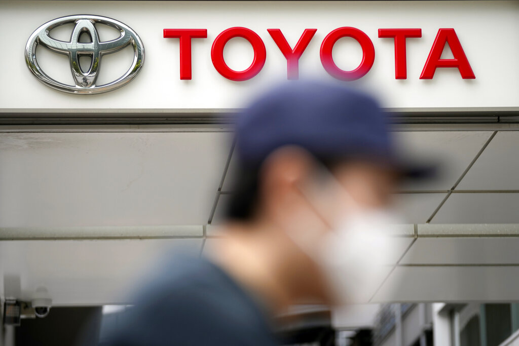 Toyota’s global output drops again, annual target in doubt | FMT
