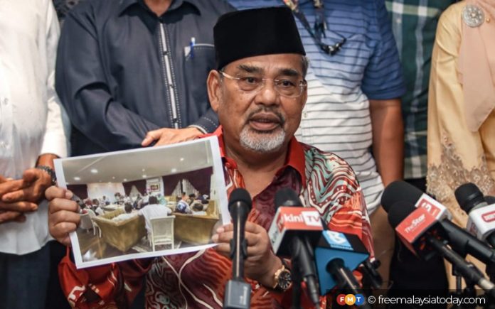130 division chiefs wanted Zahid out, claims Tajuddin | Free Malaysia ...