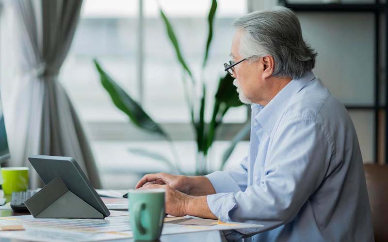 Extend working age to boost retirement savings, says economist | FMT