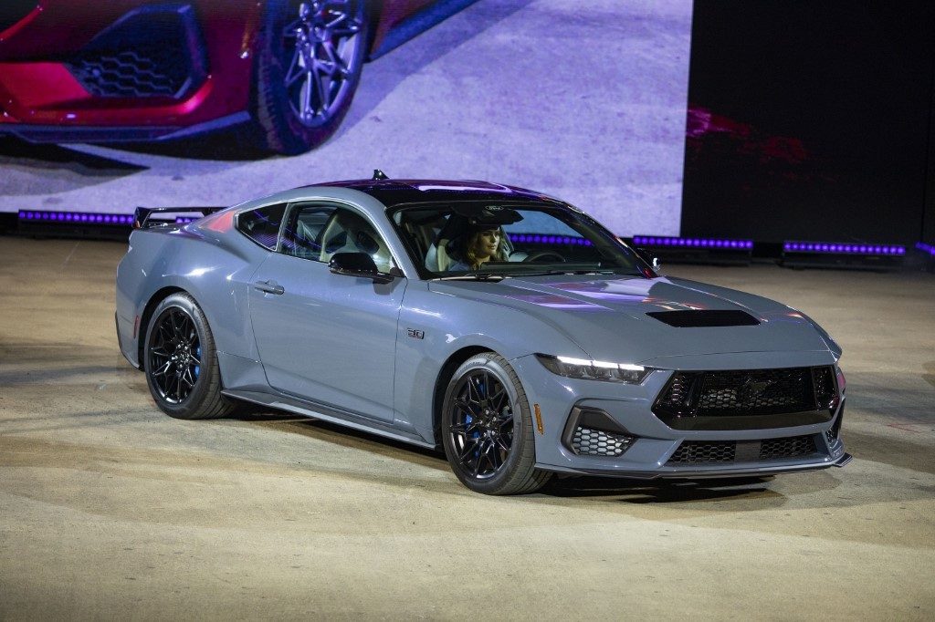Ford unveils newest Mustang, extending petrol-powered life | Free ...