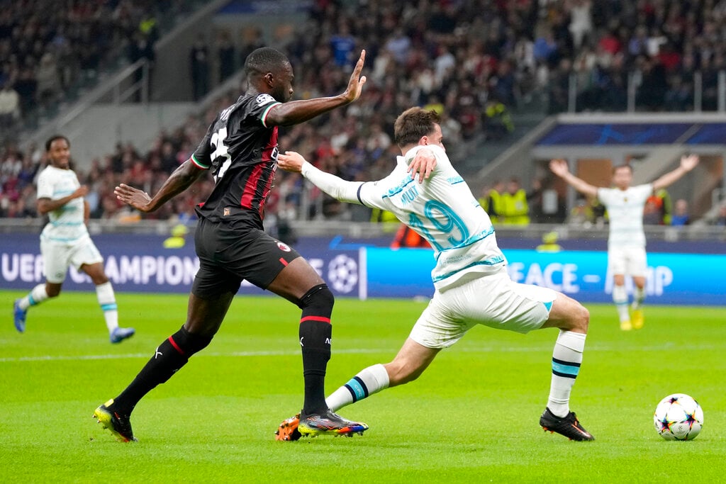 Chelsea top group with comfortable win at 10-man Milan | FMT