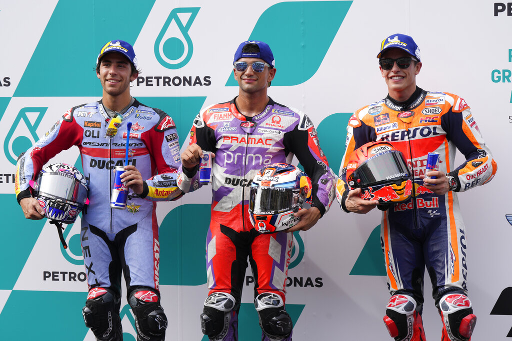 Martin sets lap record to take pole for Malaysian GP | FMT