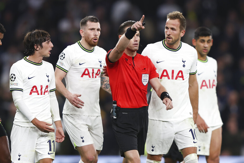 Spurs fined for poor player conduct in loss to Newcastle | Free ...