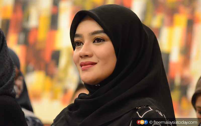 Ex-TV presenter to woo young voters in Setiawangsa | FMT