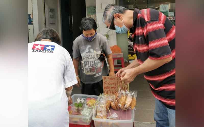 Hardworking Aunty Joyce sells curry puffs to survive | Free Malaysia ...