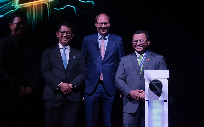 Selangor welcomes smart city aspirations and SME digitalisation | FMT