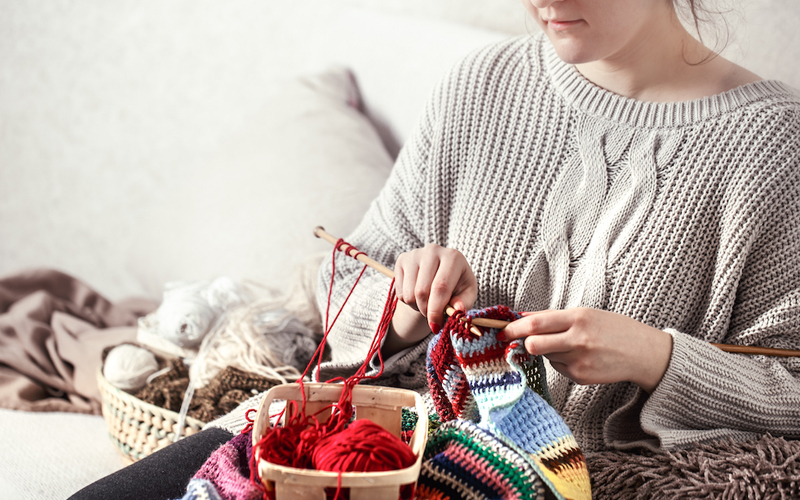 Fighting stress and fast fashion through knitting | FMT