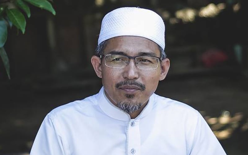 Nik Omar doesn’t have my blessing, says Nik Aziz’s wife | Free Malaysia ...