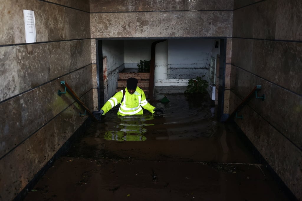 Heavy rain and floods batter Lisbon | FMT
