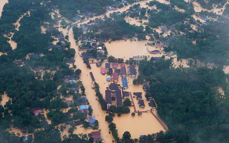 4 more deaths as 45,000 flee floods | FMT