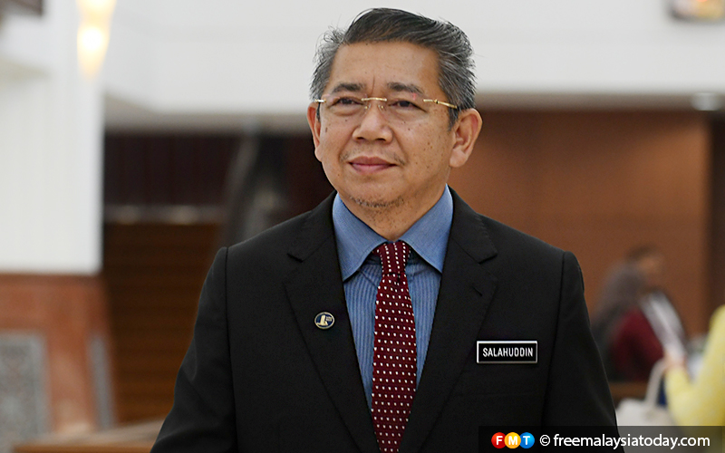 Payung Rahmah inisiatif bantu B40, penuntut universiti, kata Salahuddin ...