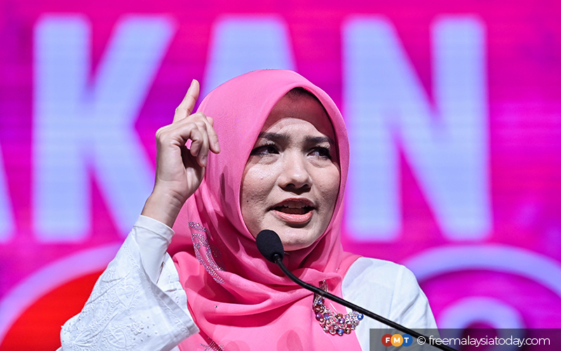 Emulate opposition, stand by the president, says Puteri Umno chief | FMT