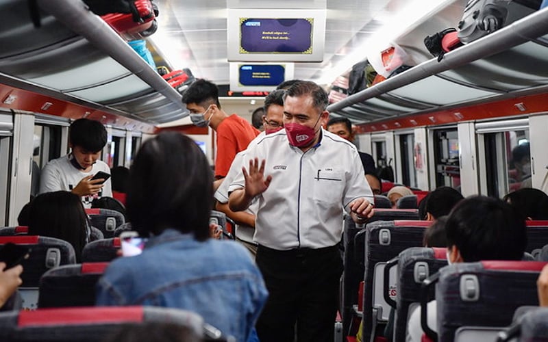 School children below 12 to travel free on KTM trains | FMT
