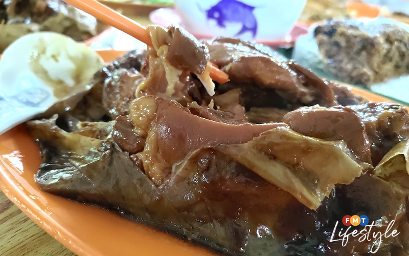 Feast on delicious Beggar’s Chicken by braving the Banting marsh | Free ...