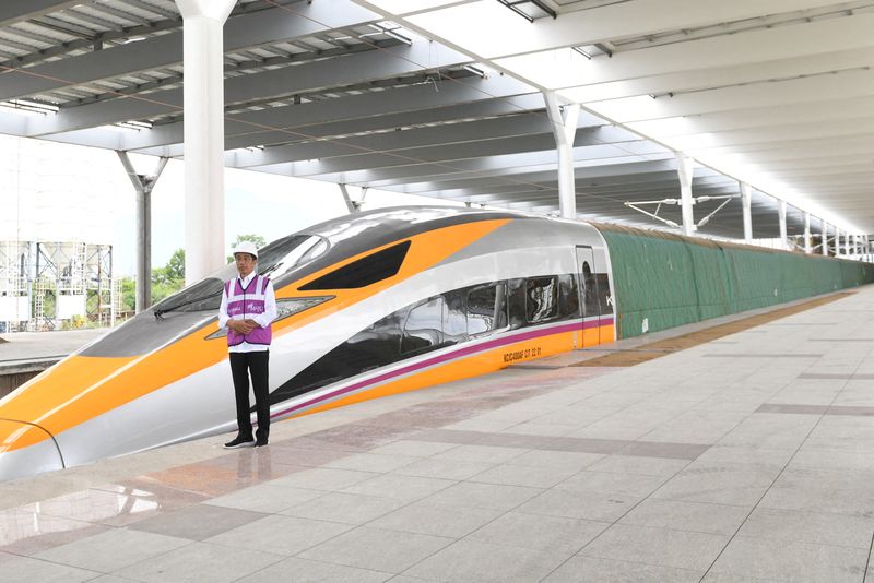 Indonesia, China agree US$1.2bil cost overrun for high-speed train | FMT