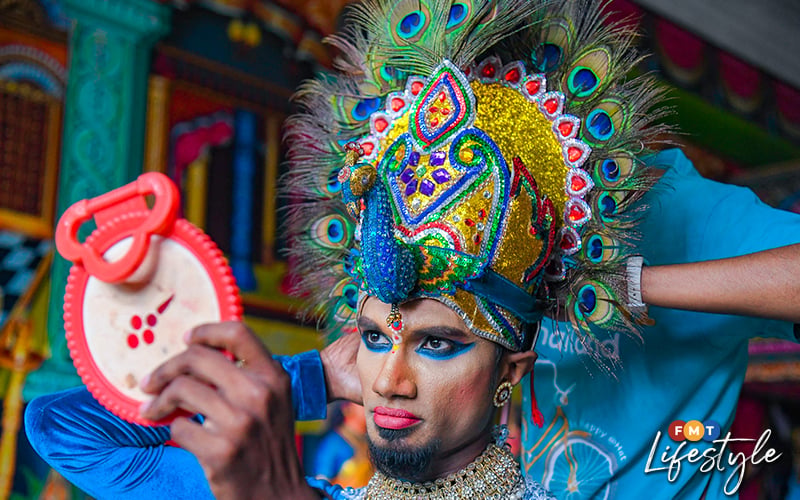 Peacock dancer keeps Mayilattam alive every Thaipusam | Free Malaysia ...