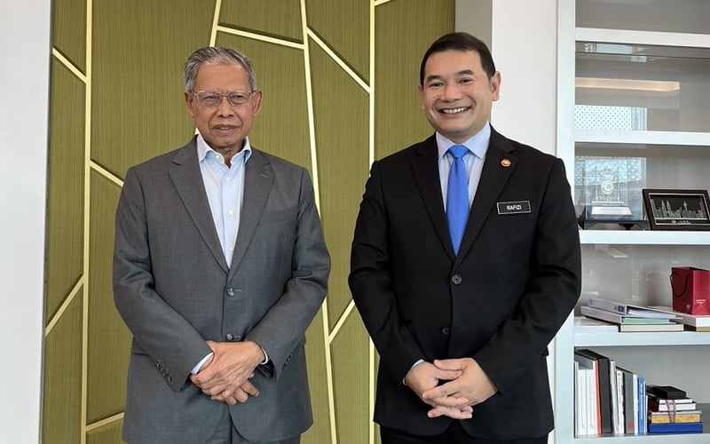 Rafizi wants Tok Pa to share his expertise on economic development | FMT