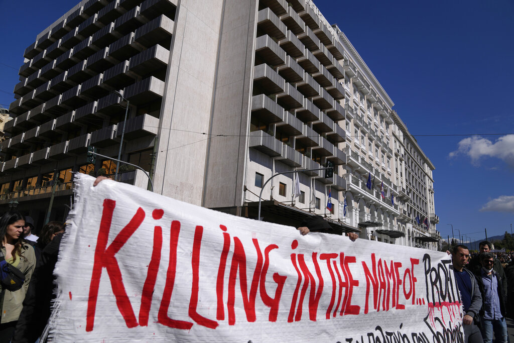 Greeks rally to protest deadly crash as rail workers strike | FMT